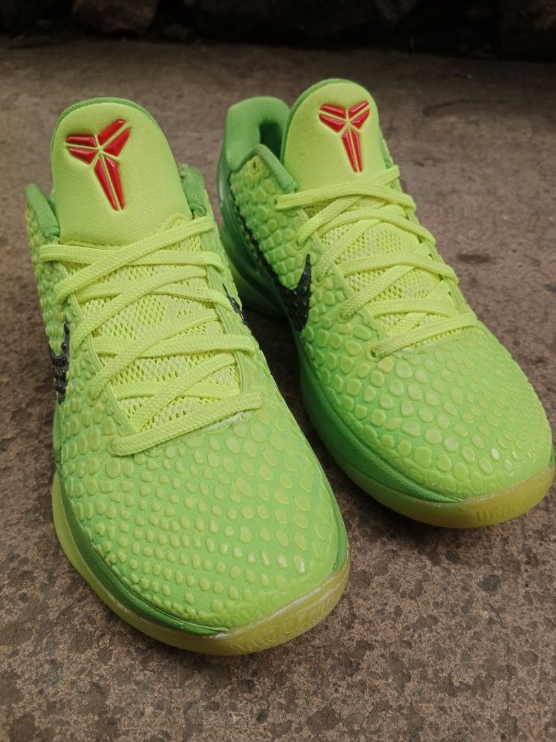 KOBE VI PROTO "GRINCH" (2020), Women's Fashion, Footwear, Sneakers on ...