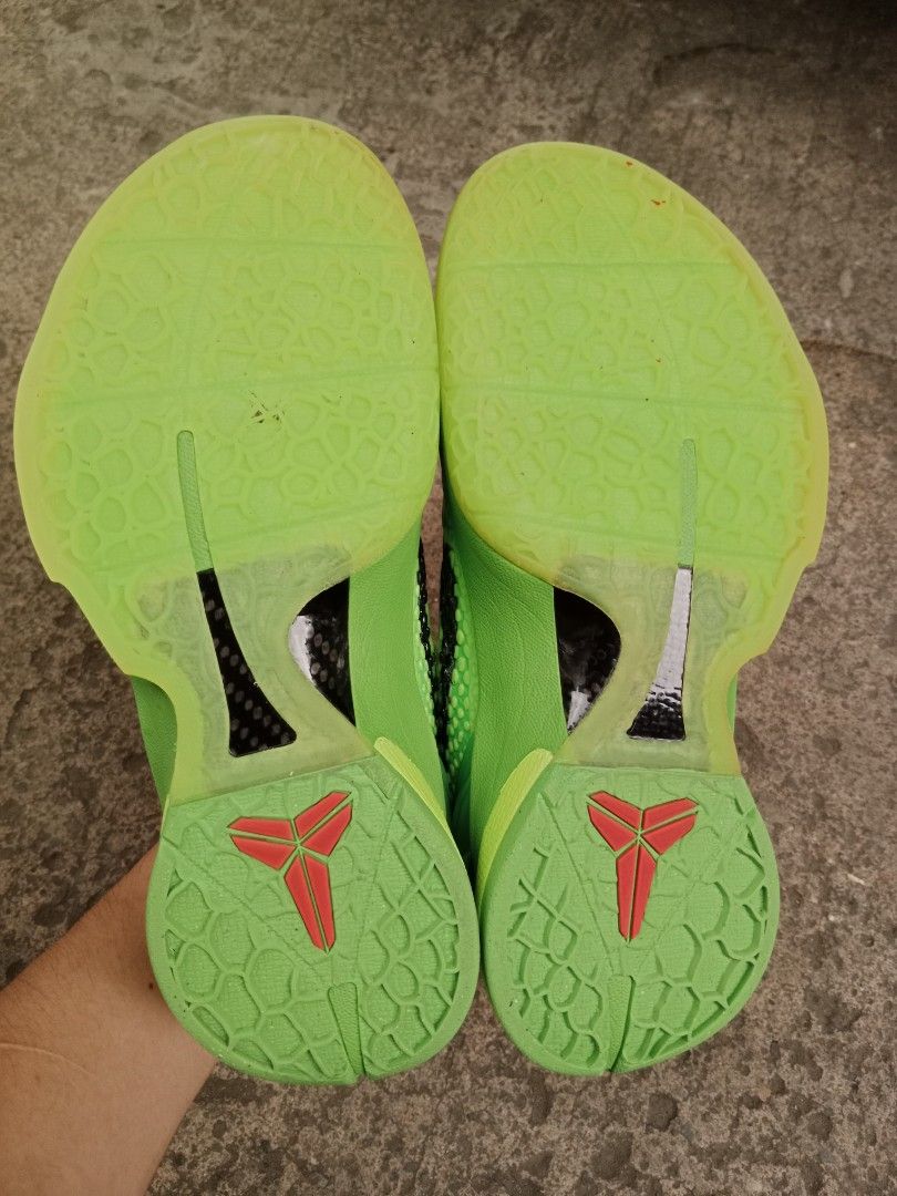 KOBE VI PROTO "GRINCH" (2020), Women's Fashion, Footwear, Sneakers on ...