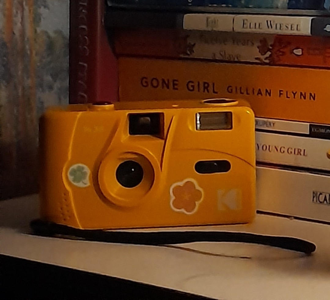 Kodak M35 (Yellow), Photography, Cameras on Carousell