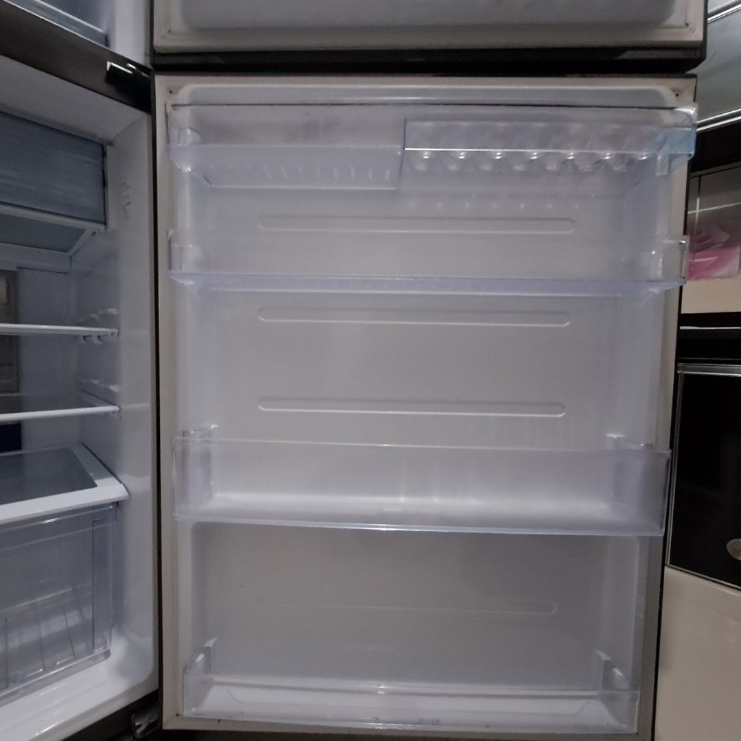 Kulkas freezer Sharp 2 Pintu, Kitchen & Appliances di Carousell