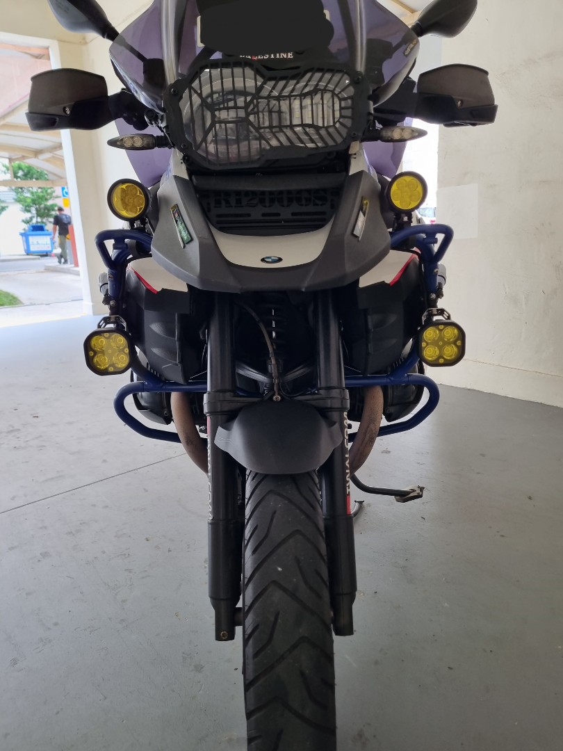 LED foglights installation on BMW R1200gs, Motorcycles, Motorcycle ...