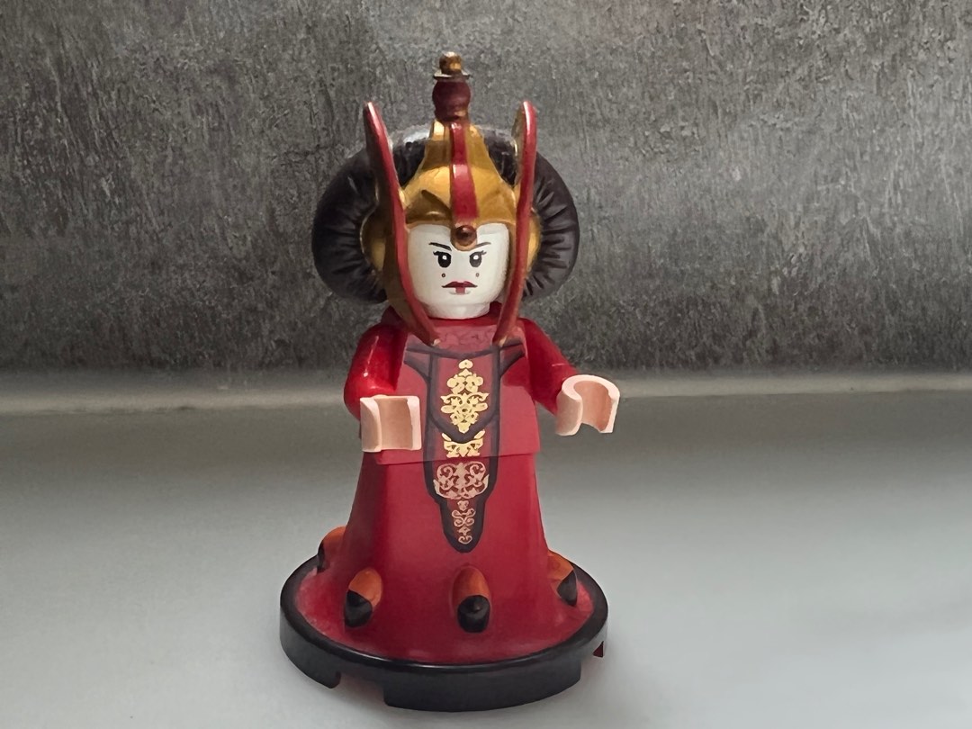 LEGO Star Wars Queen Amidala Minifigure (Extremely RARE), 興趣及遊戲, 玩具 ...