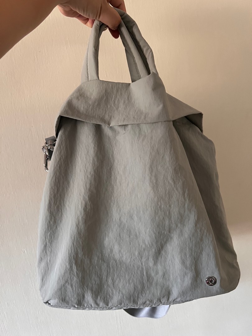 lululemon On My Level Bag 2.0, Women's Fashion, Bags & Wallets ...