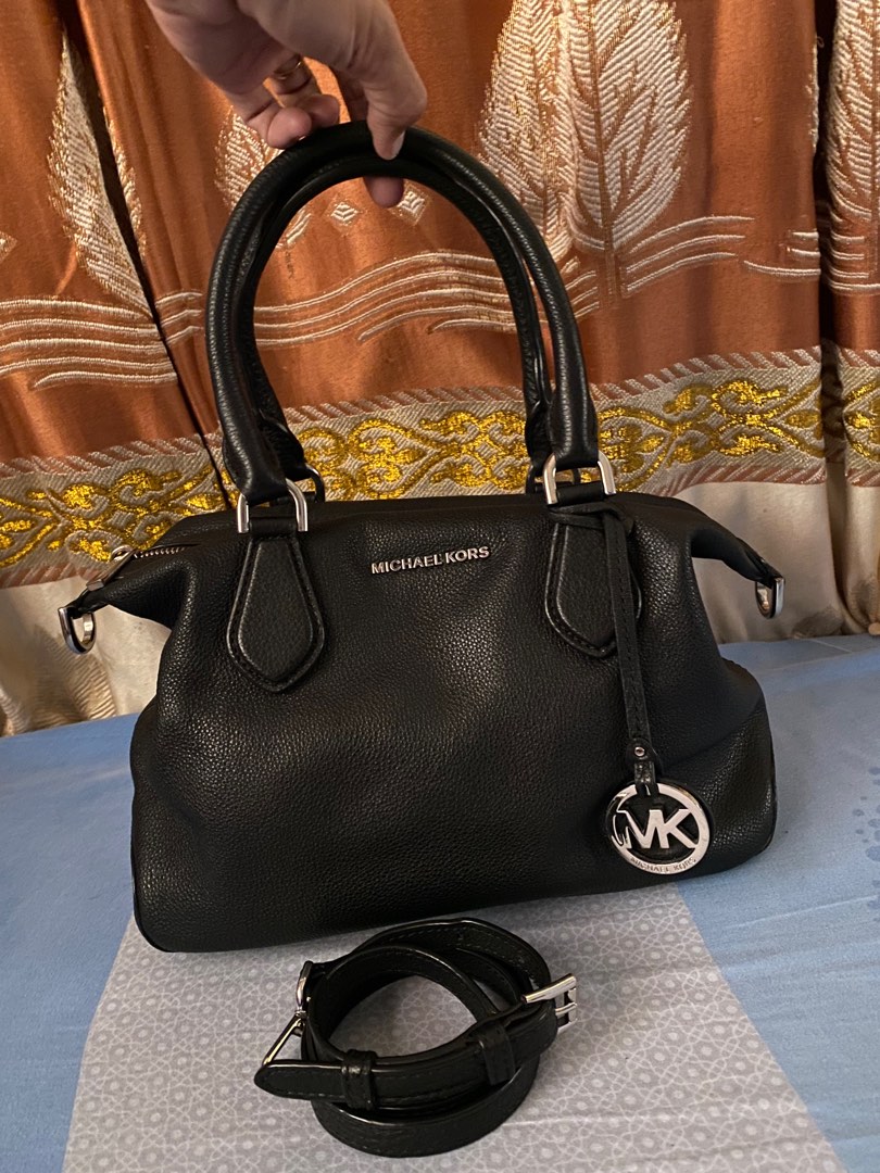 Michael Kors Two Way ORIGINAL, Women's Fashion, Bags & Wallets, Cross ...