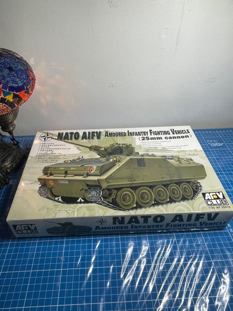 model kit 1/35 AFV CLUB NATO AIFV AMOURED INFANTRY FIGHTING VEHICLE (25mm cannon ) AF 35016 ...