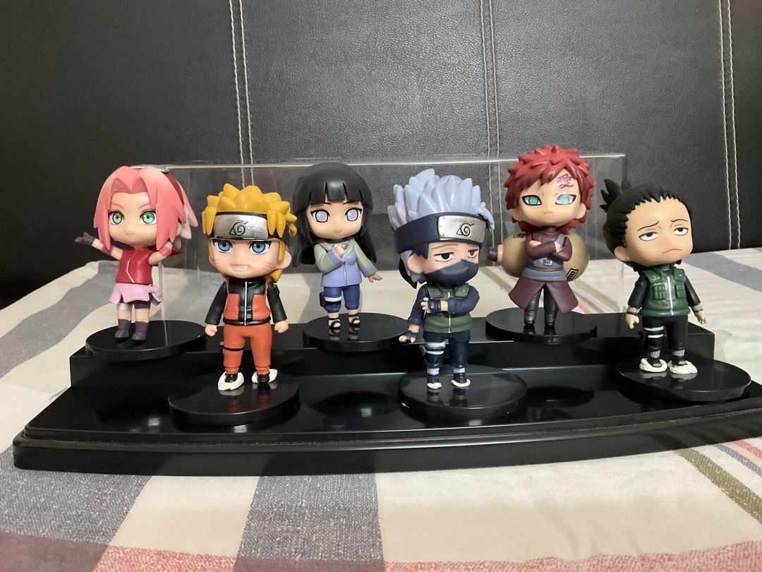 Naruto mini action figures with casing Kakashi Sakura Hinata Gaara ...
