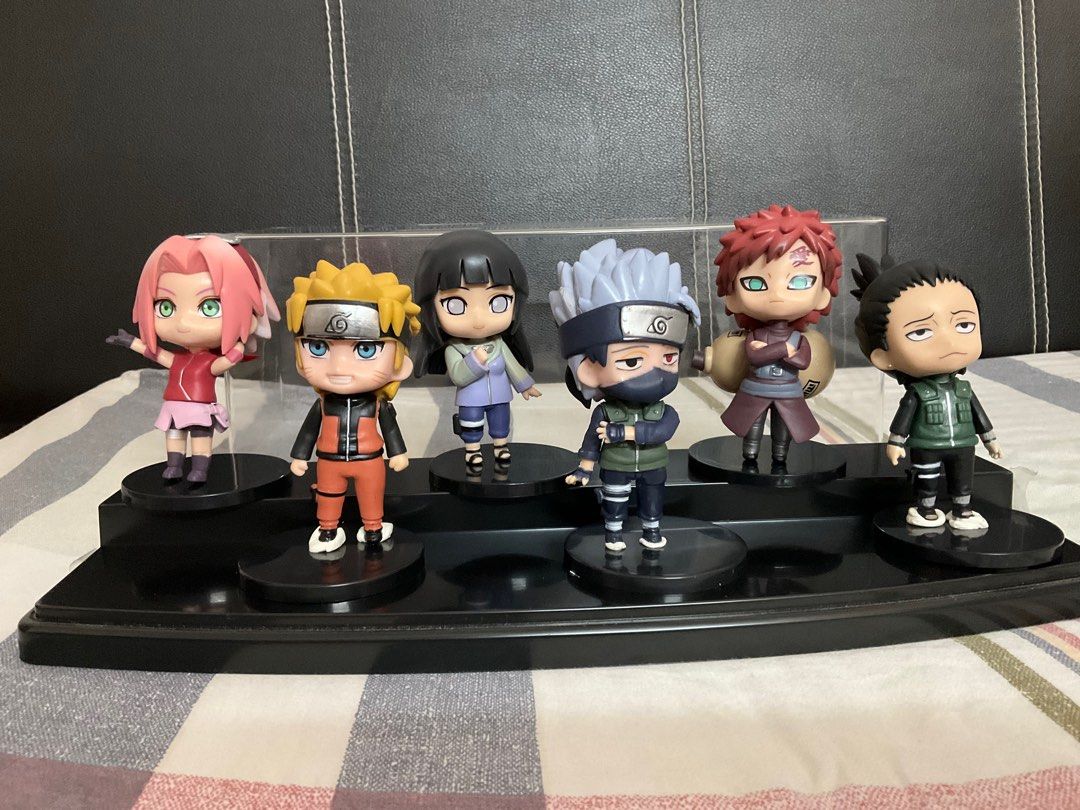 Naruto mini action figures with casing Kakashi Sakura Hinata Gaara ...