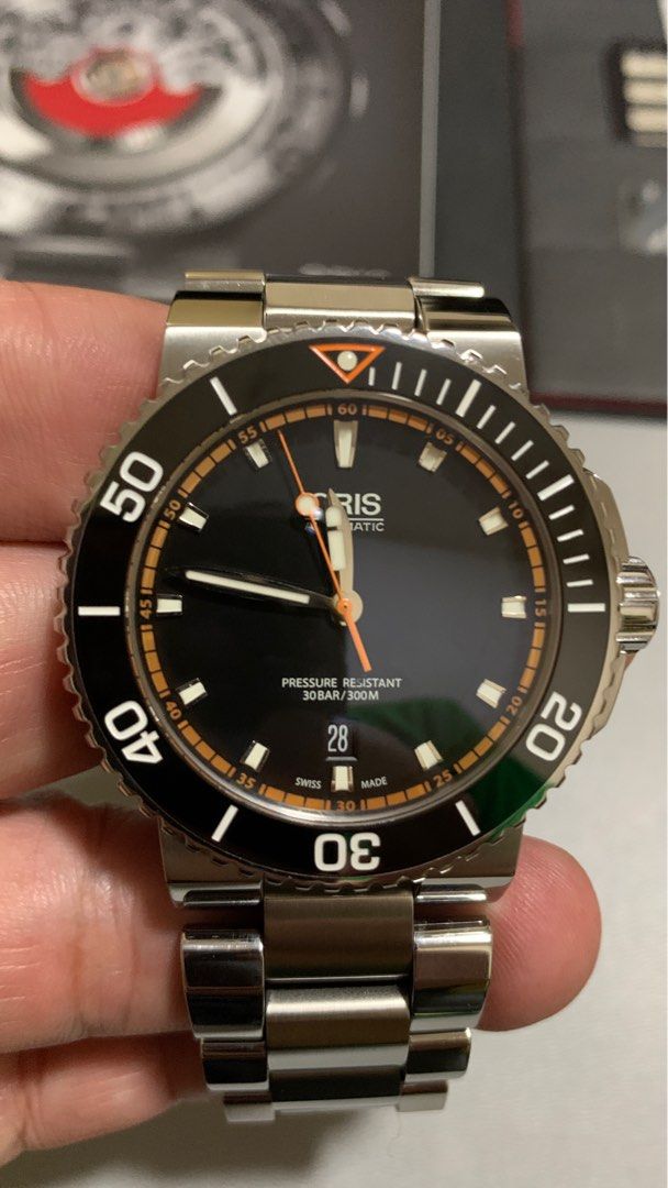 Oris Aquis, 300m Dive watch, Luxury, Watches on Carousell