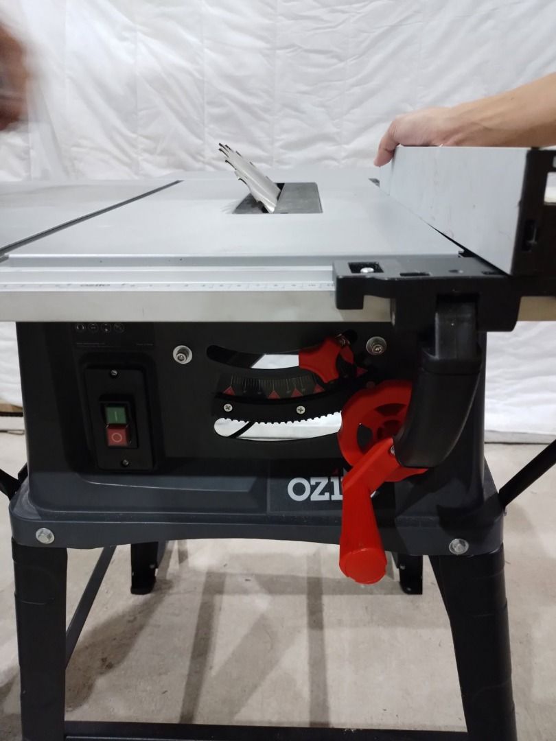 Ozito Table Saw, Commercial & Industrial, Construction Tools ...