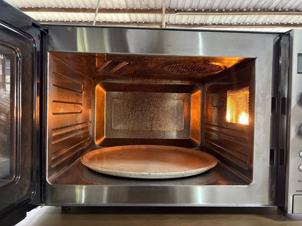 PANASONIC Inverter Convection Microwave Model NN-CD997S / Gelombang ...