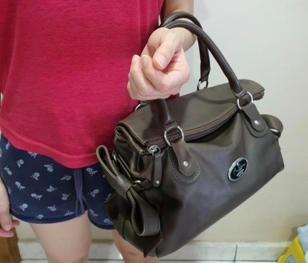 Peruzzi top handle shoulder bag, Women's Fashion, Bags & Wallets ...