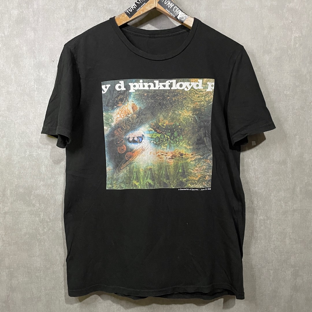 Pink floyd - baju band kaos, Fesyen Pria, Pakaian , Atasan di Carousell Pink floyd - baju band kaos, Fesyen Pria, Pakaian , Atasan di Carousell