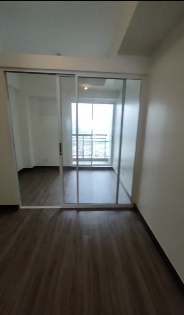 Prisma Residences Astra Building complete access to key CBDs in BGC and ...