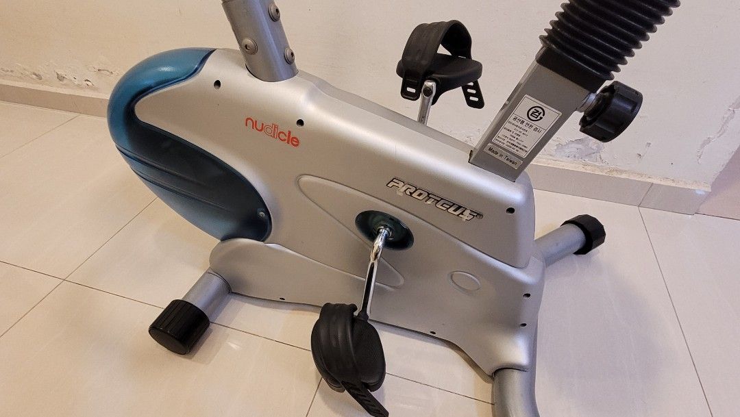 Proteus Upright Exercise Bike, Sports Equipment, Exercise & Fitness ...