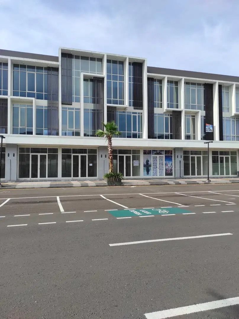 Ruko Baru Bagus di Kawasan Northwest Citraland Surabaya, Properti ...