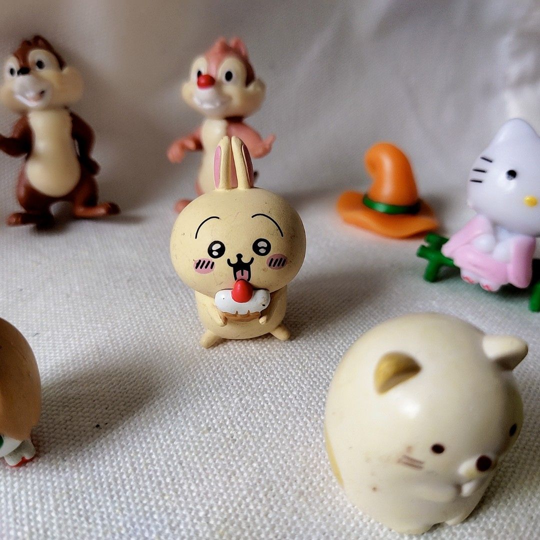 SAN-X Sanrio Sumikko Gurashi Figuring Display Charm Miniature Rabbit ...