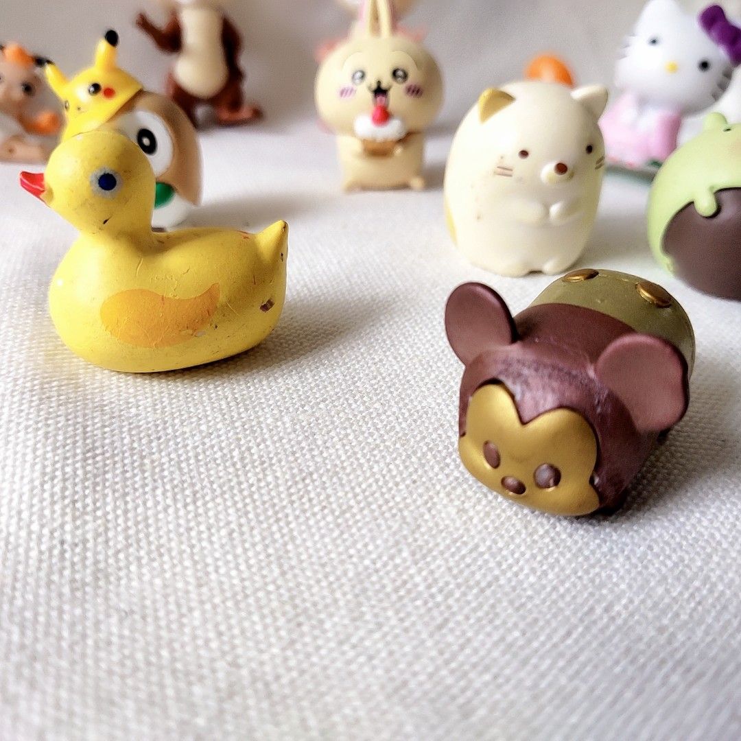 SAN-X Sanrio Sumikko Gurashi Figuring Display Charm Miniature Rabbit ...