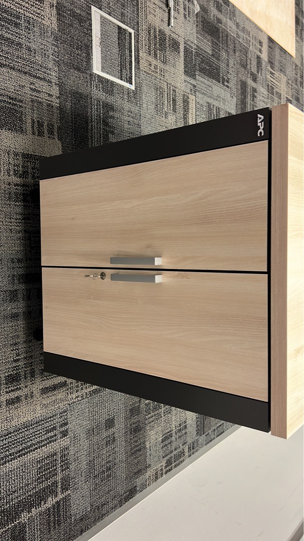 SERVER RACK CABINET- APC NETSHELTER CX 18U SECURE SOUNDPROOF SERVER ...