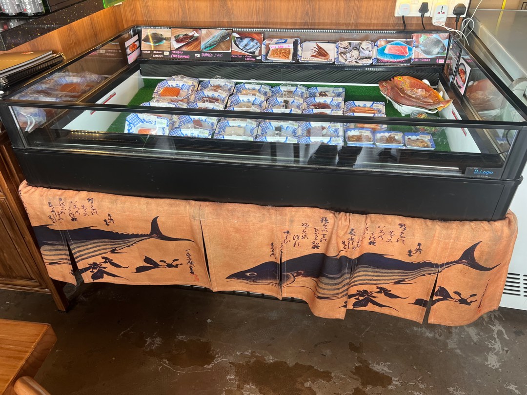 Show case chiller brand carrier L1580xD1080xH920, Furniture & Home ...