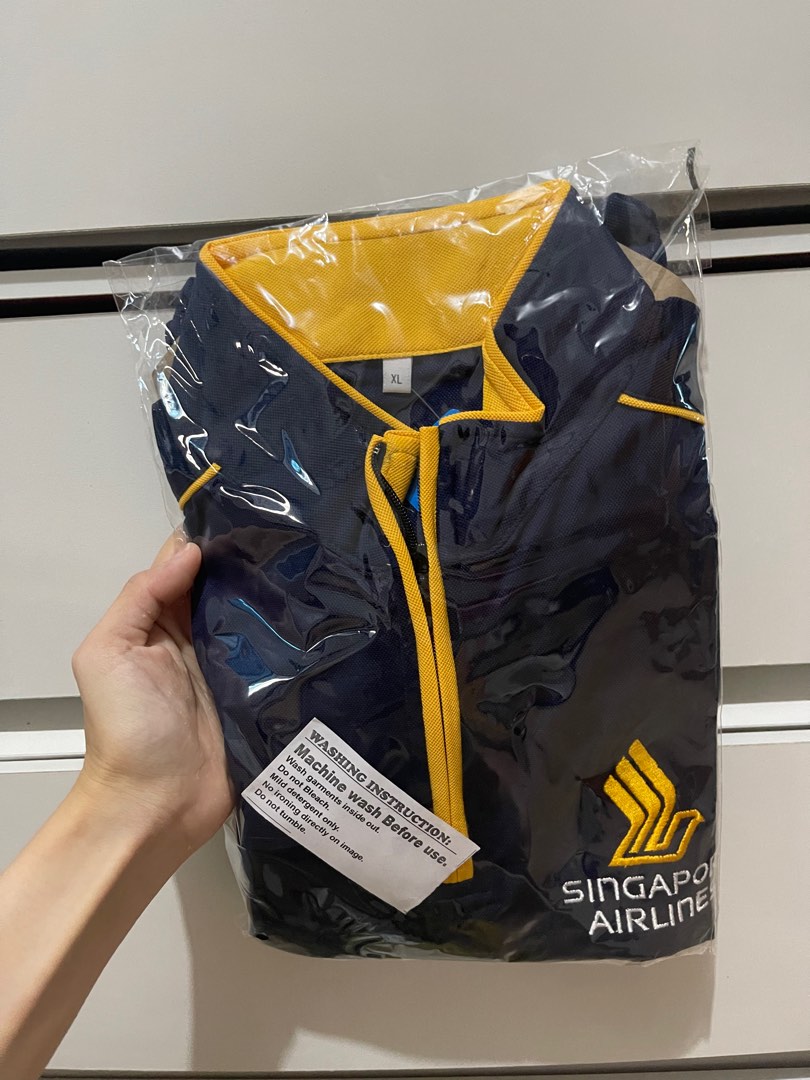 SINGAPORE AIRLINES SHIRT, Men's Fashion, Tops & Sets, Tshirts & Polo ...