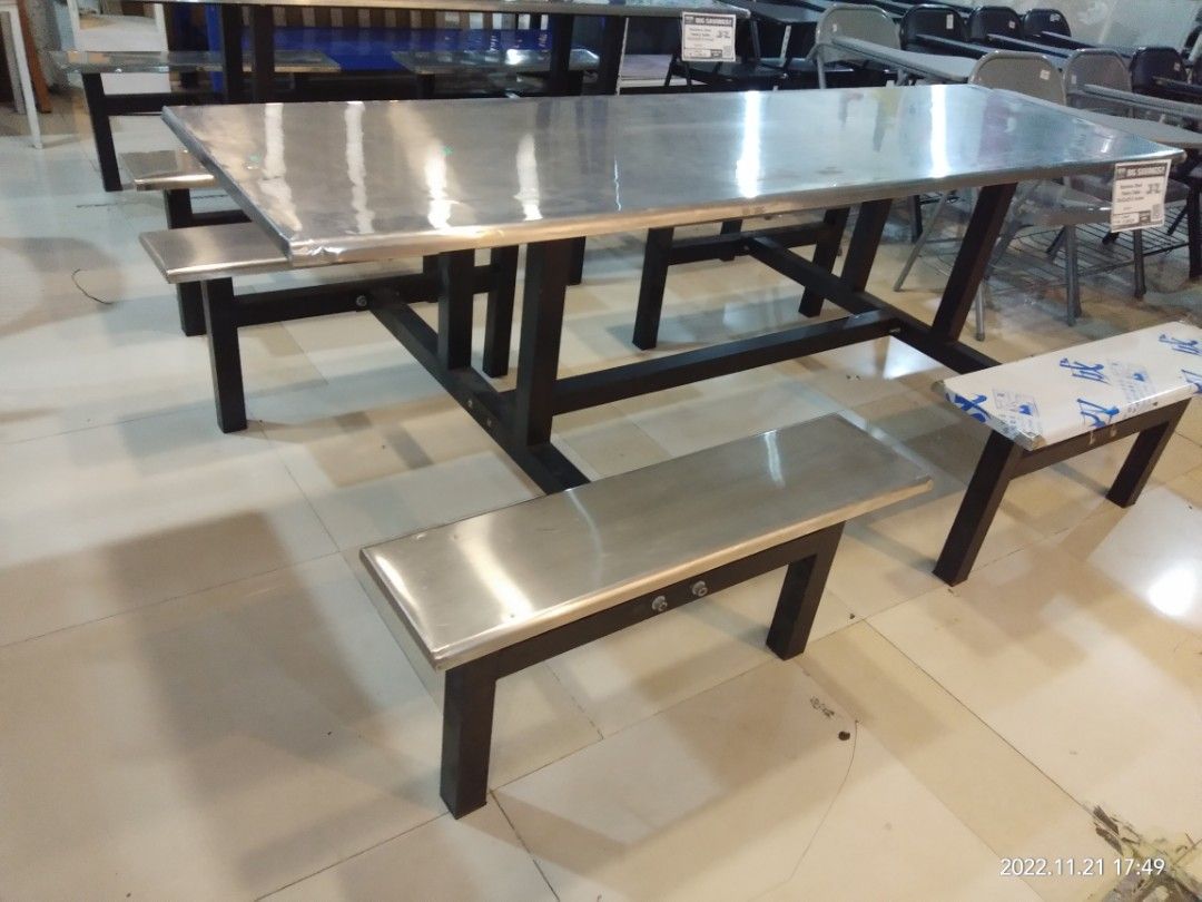 Stainless steel party table 78x52x29.5inches Mode of payment Cash Gcash ...