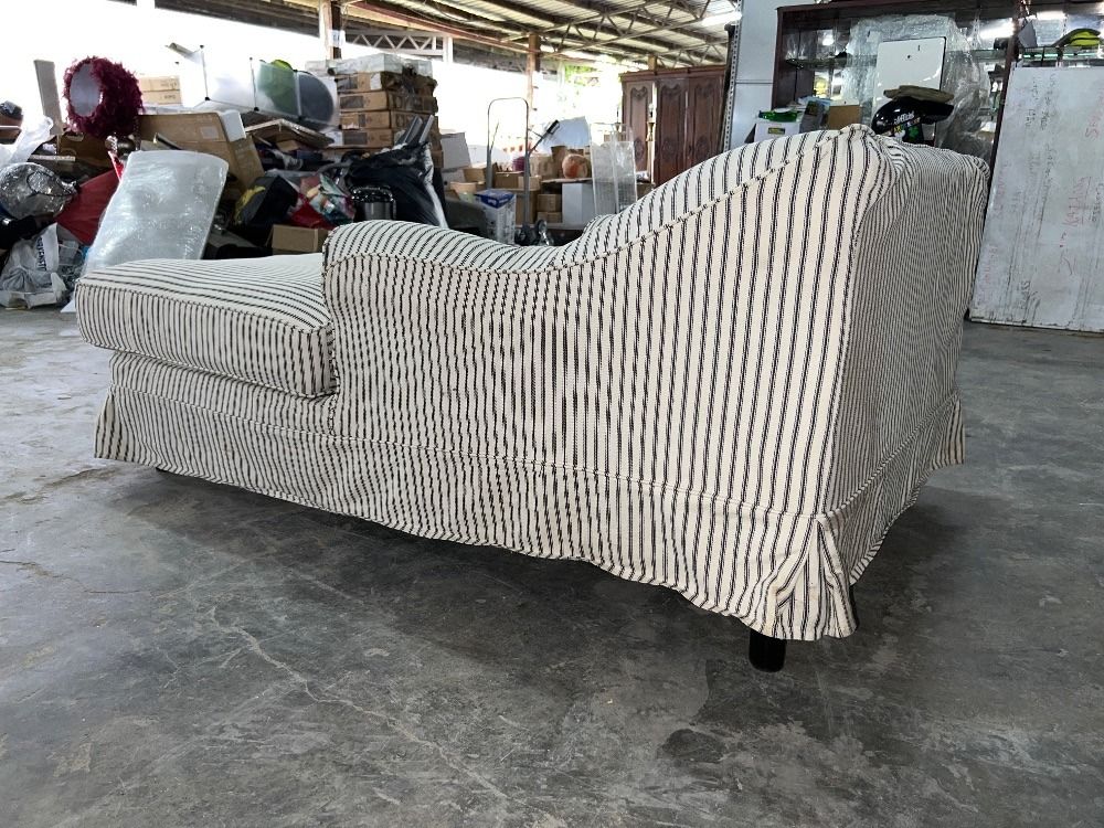 Striped Pattern Fabric Ottoman White Colour / Kain Corak Berjalur Warna ...