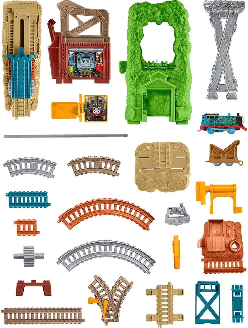 Thomas & Friends Scrapyard Escape Set, Hobbies & Toys, Toys & Games on ...