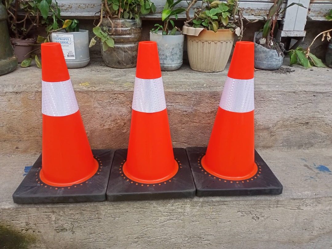 Traffic cone, Commercial & Industrial, Construction & Building ...