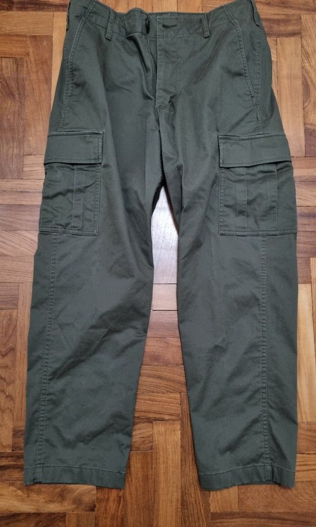 Uniqlo Cargo Pants, Men's Fashion, Bottoms, Trousers on Carousell