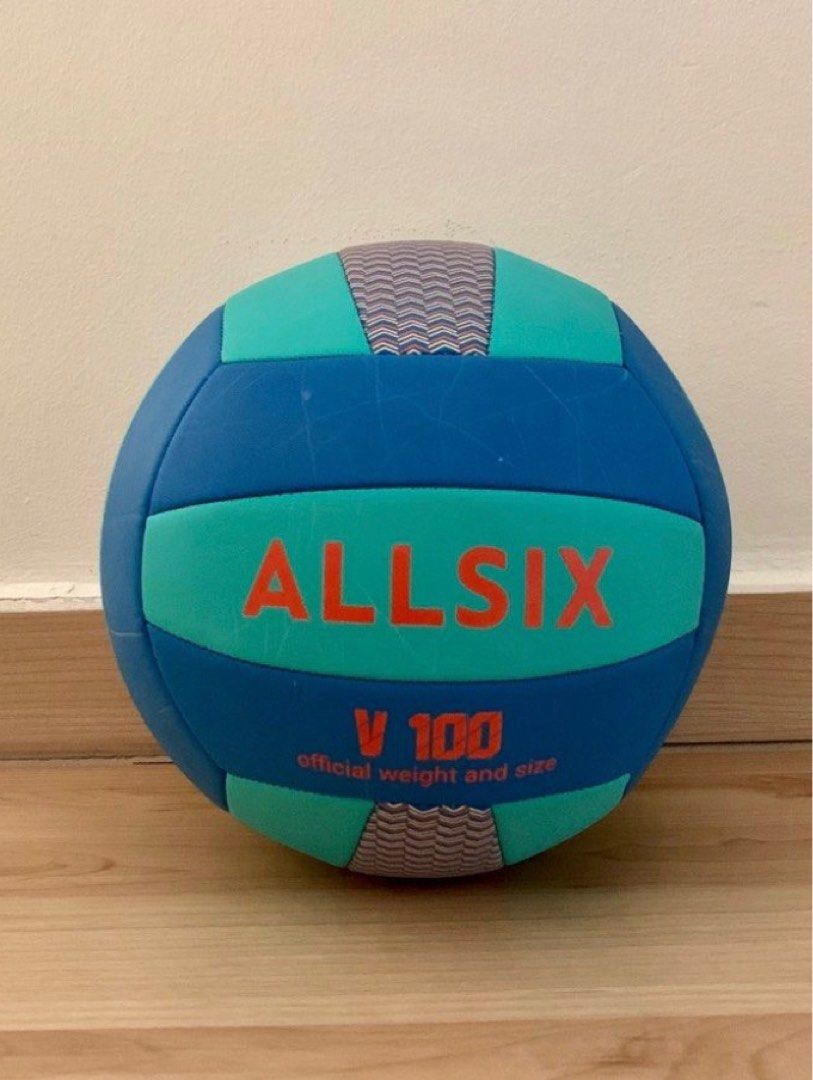 V100 volleyball, Sports Equipment, Sports & Games, Racket & Ball Sports ...
