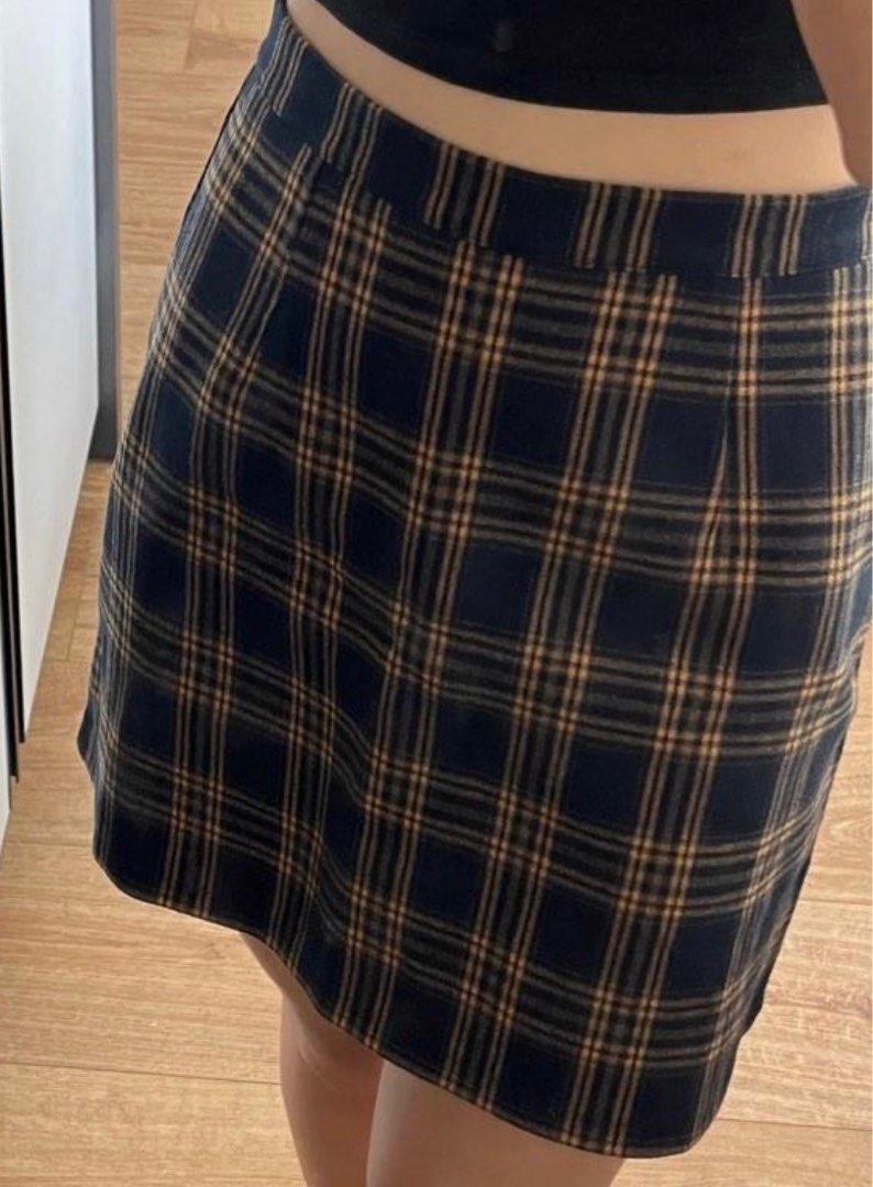 vintage checked tartan skirt, Women's Fashion, Bottoms, Skirts on Carousell