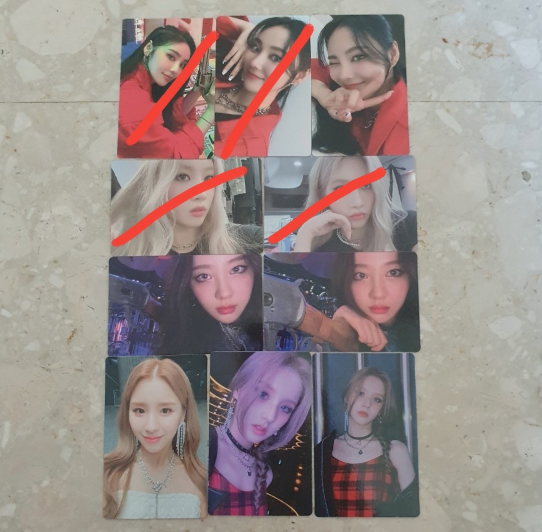 WTS LOONA not friends album photocard, Hobbies & Toys, Memorabilia & Collectibles, K-Wave on ...