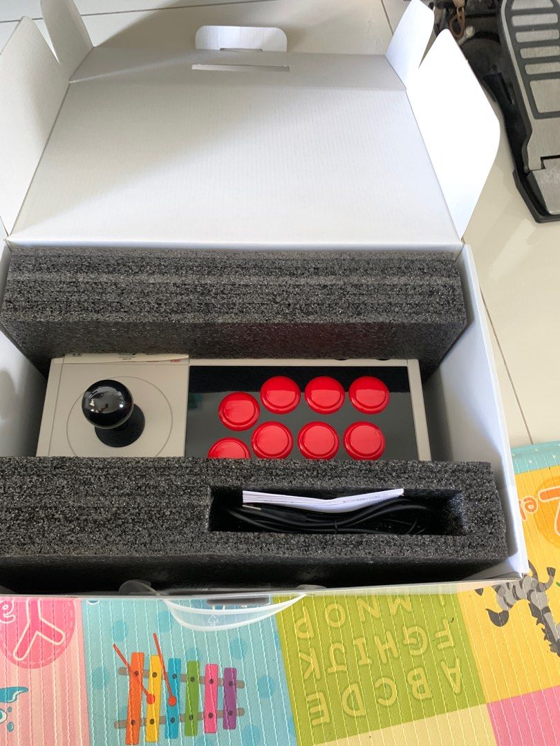 8Bitdo Bluetooth Arcade Stick, Video Gaming, Gaming Accessories ...