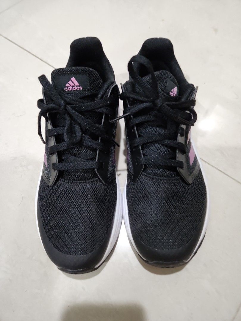 Adidas sports shoe, Women's Fashion, Footwear, Sneakers on Carousell