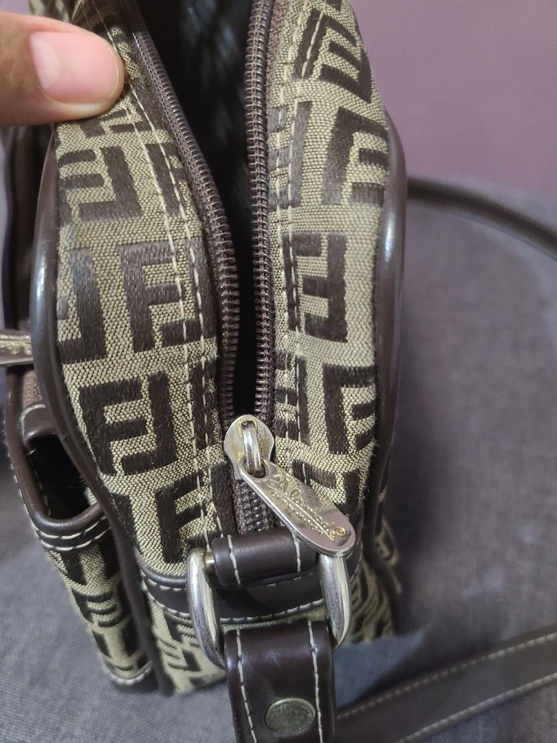 Alamode Bag, Women's Fashion, Bags & Wallets, Cross-body Bags on Carousell