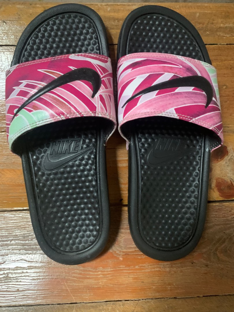 Auth.nike slides, Men's Fashion, Footwear, Slippers & Slides on Carousell