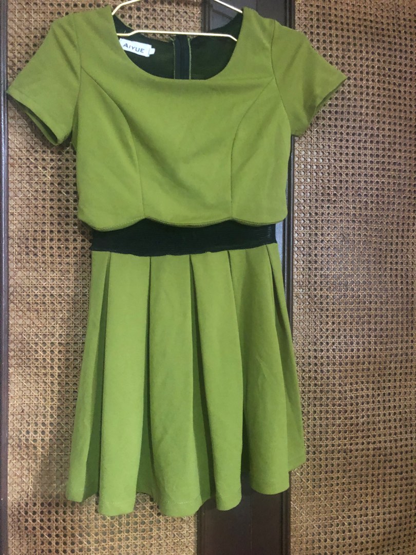 Avocado colored with black see thru on the waistline, Women's Fashion ...