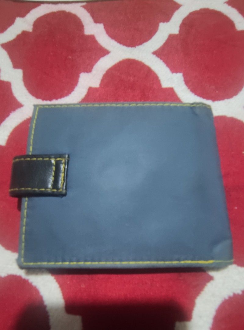 Bench bifold wallet, Women's Fashion, Bags & Wallets, Wallets & Card ...