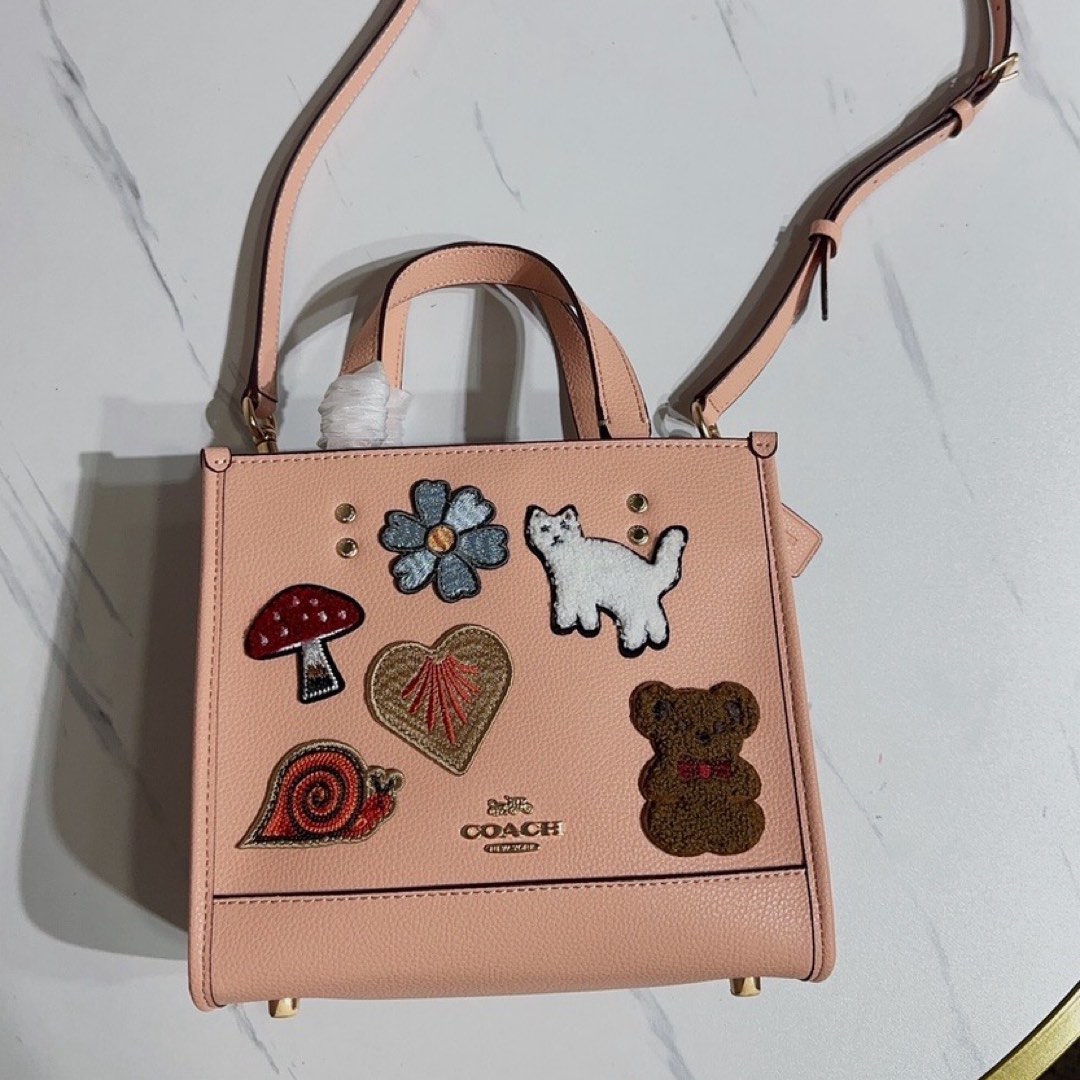 Coach Dempsey Tote 22 Sling Bag, Women's Fashion, Bags & Wallets, Tote ...