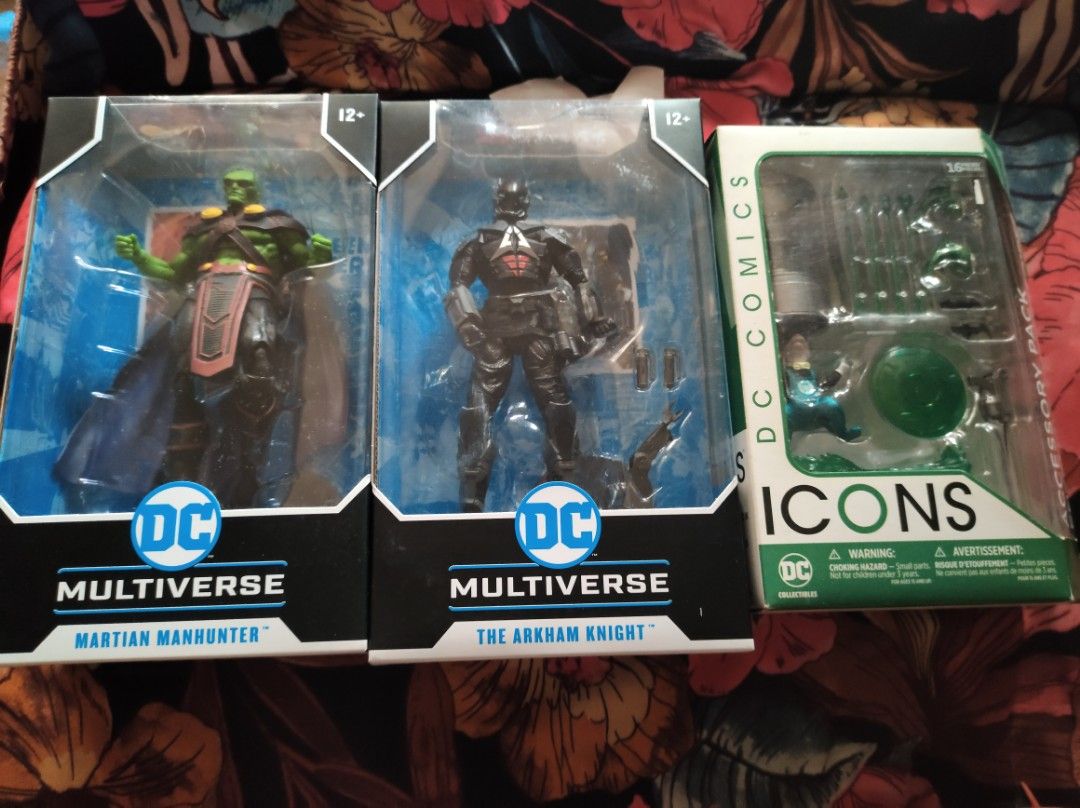 Dc icons accessory pack | Mcfarlane arkham knight and martian manhunter ...