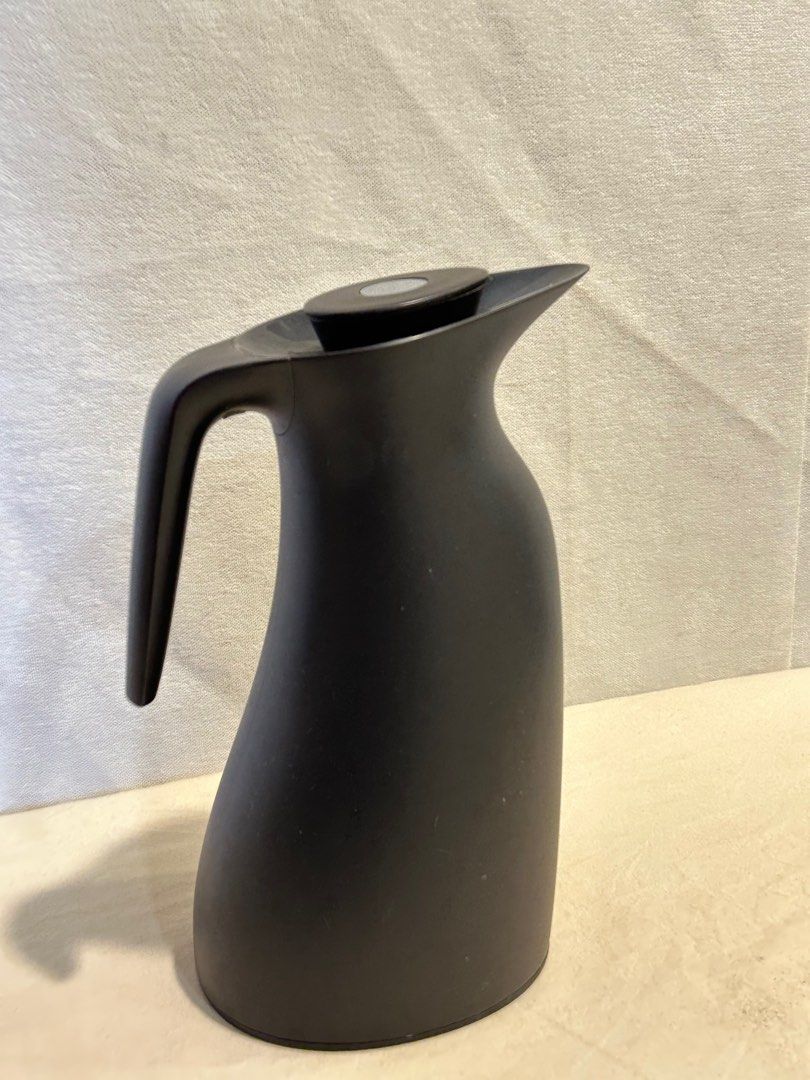 Dean & Deluca Hot/Cold Water Jug, Furniture & Home Living, Kitchenware ...