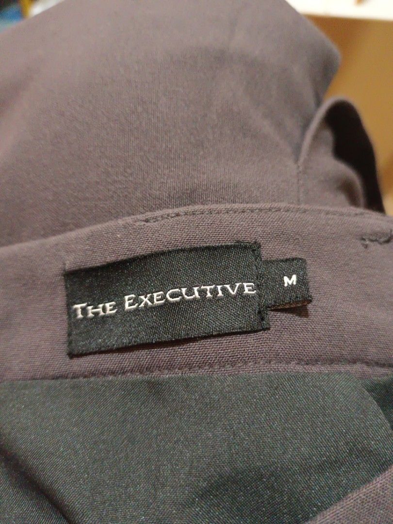 Executive Rok korean, Fesyen Wanita, Pakaian Wanita, Bawahan di Carousell