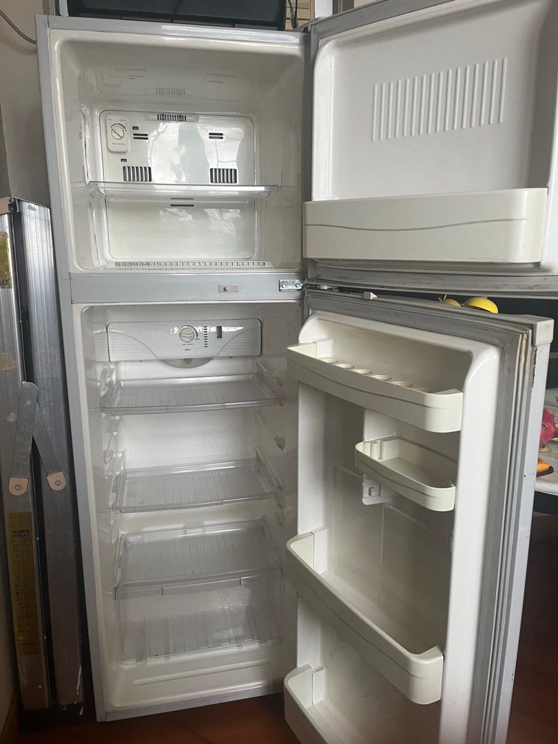 Fortress refrigerator and freezer, 家庭電器, 廚房電器, 雪櫃及冰櫃 - Carousell