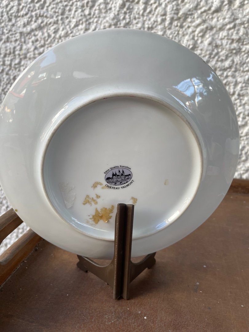 Chateau Valmont Angel Plate w Stand, Hobbies & Toys, Memorabilia ...