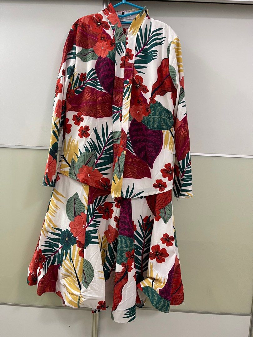 Gerobok gaga flower Kebaya, Women's Fashion, Muslimah Fashion, Baju ...