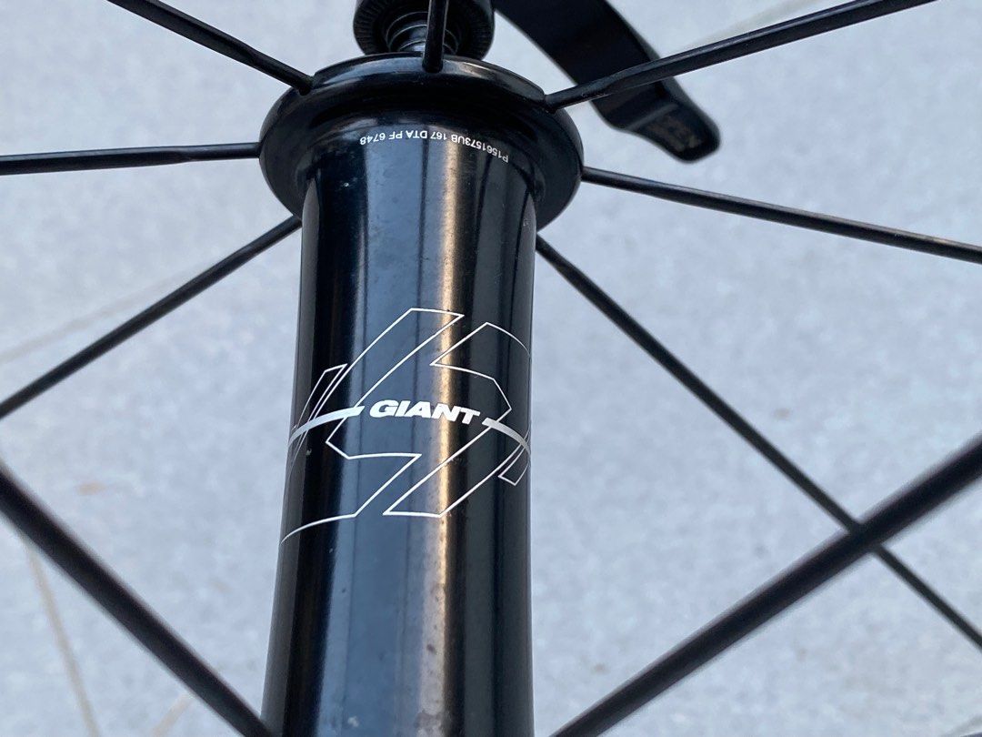 Giant SLR1 55mm Aero Carbon Rim Brake wheelset ( w tires and cassette ...