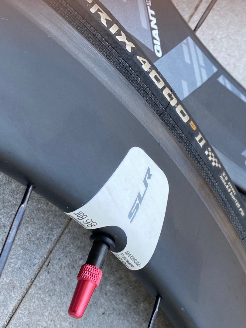 Giant SLR1 55mm Aero Carbon Rim Brake wheelset ( w tires and cassette ...