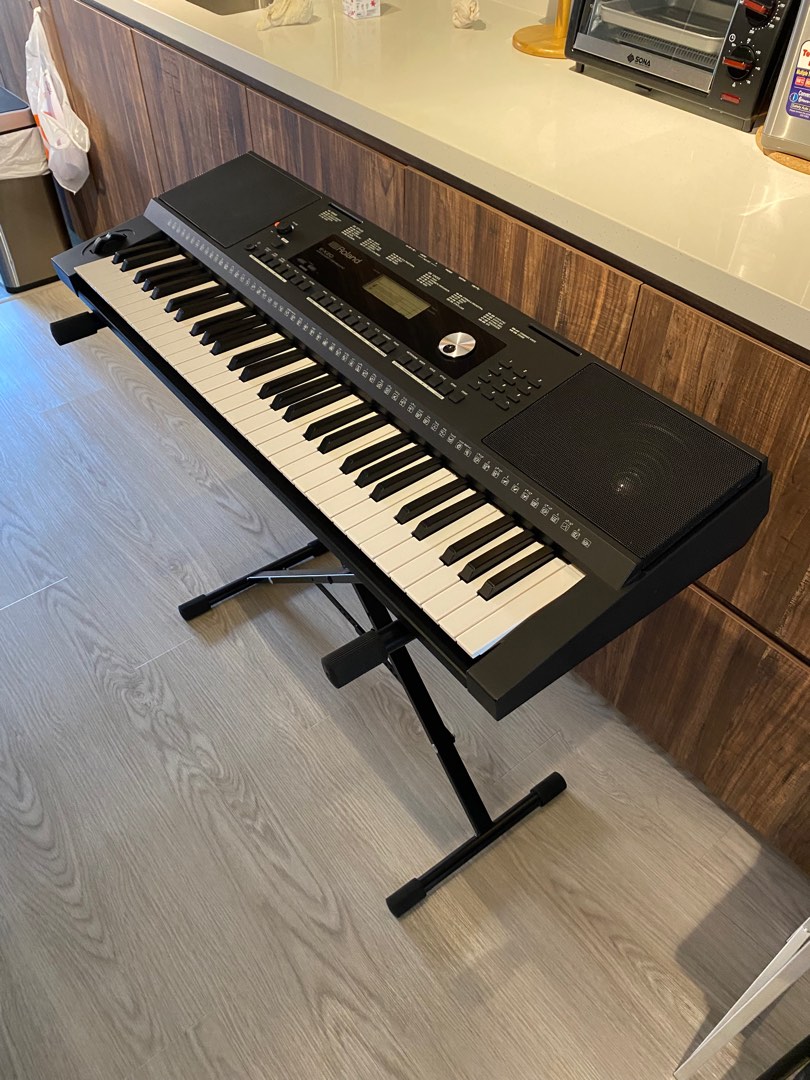 Keyboard, Hobbies & Toys, Music & Media, Musical Instruments on Carousell