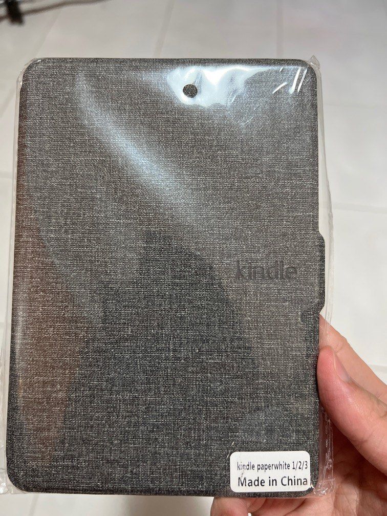 Kindle Paperwhite 1/2/3 cover grey pw1 / pw2 /pw3, Mobile Phones & Gadgets, E-Readers on Carousell