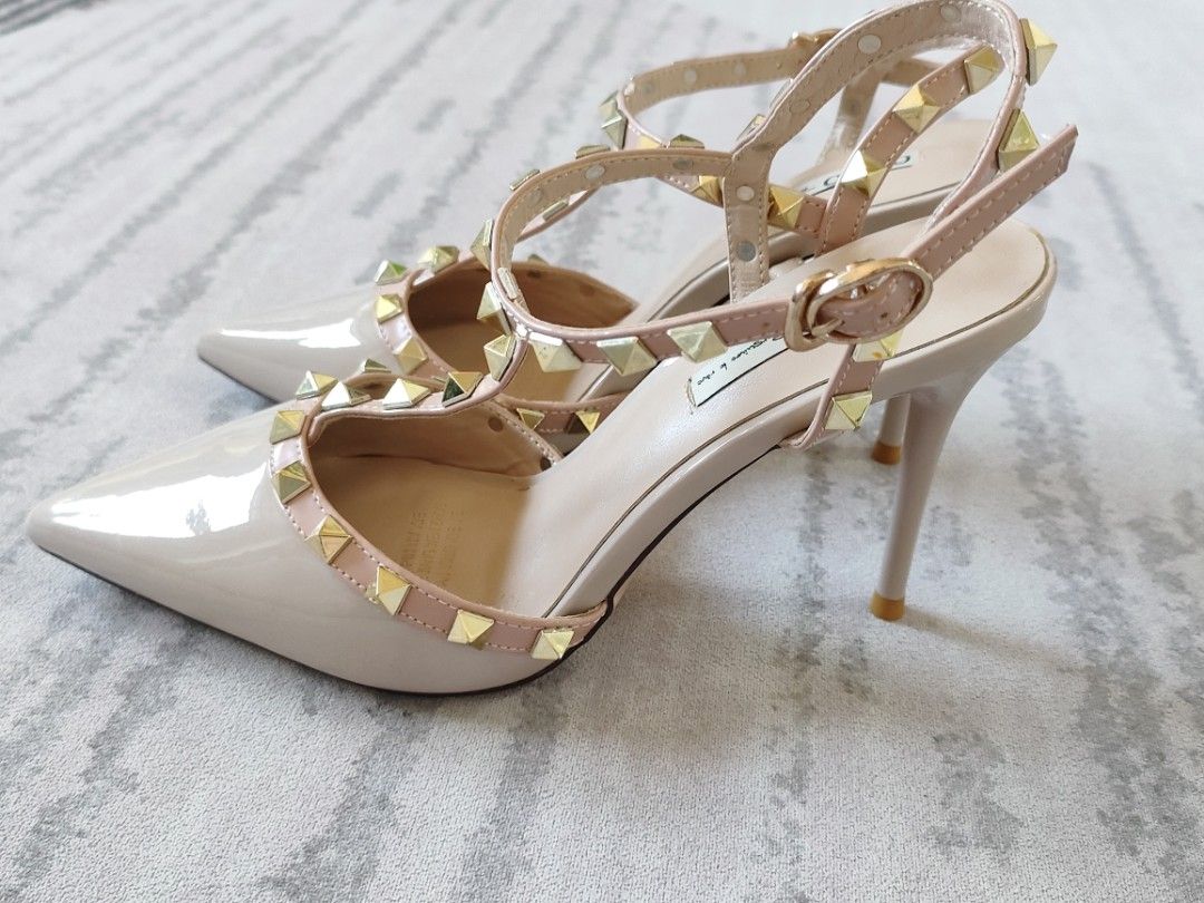 Lady High Heels, Women's Fashion, Footwear, Heels on Carousell